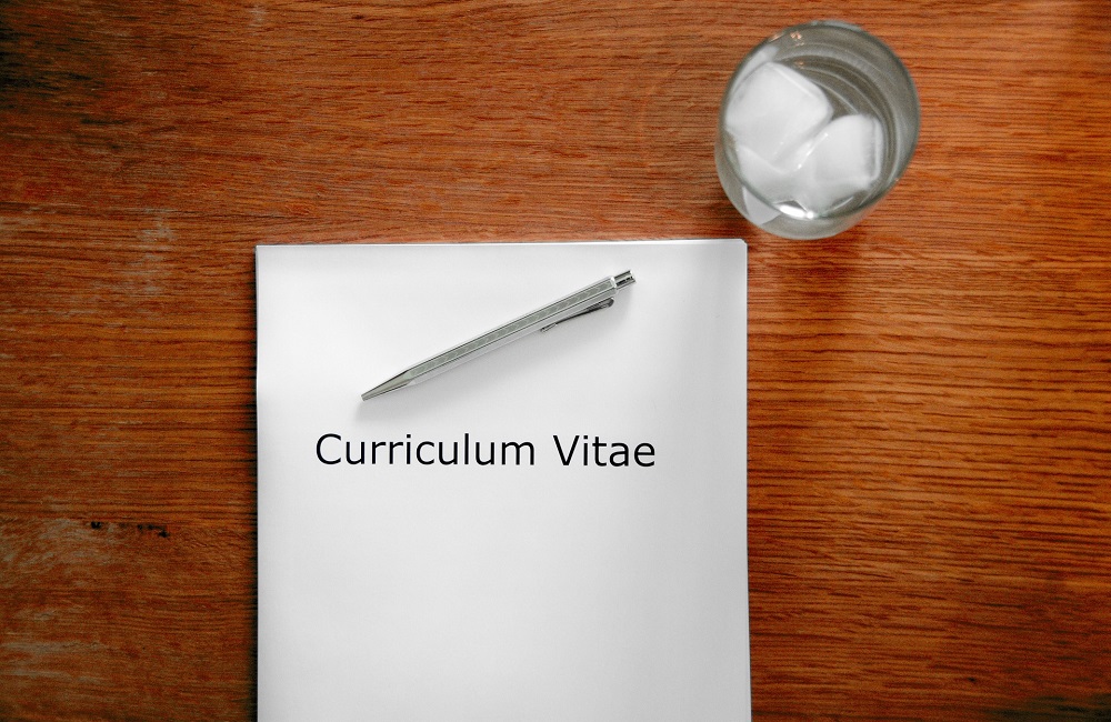 How To Write an Effective Curriculum Vitae (CV) - Finstock Evarsity ...