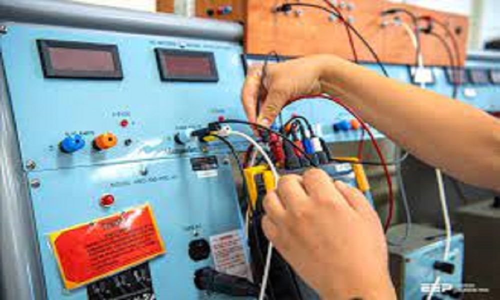 5 Skills You Gain After Pursuing an Electrical Course at Finstock ...
