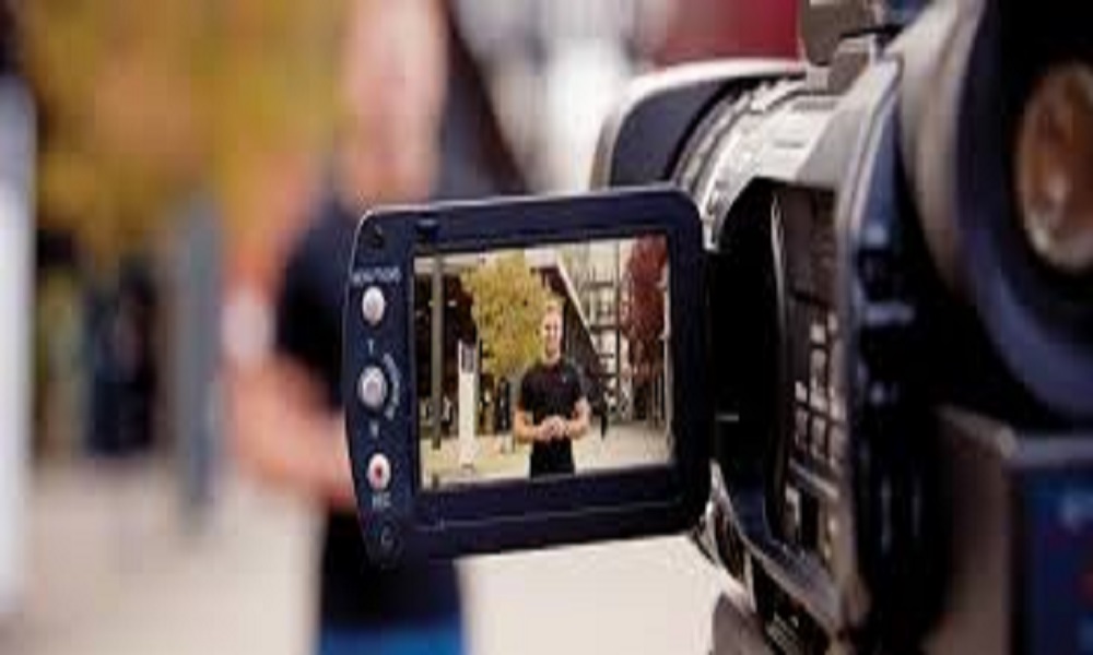 5 Skills You Gain After Doing a Diploma in Journalism and Media Studies ...