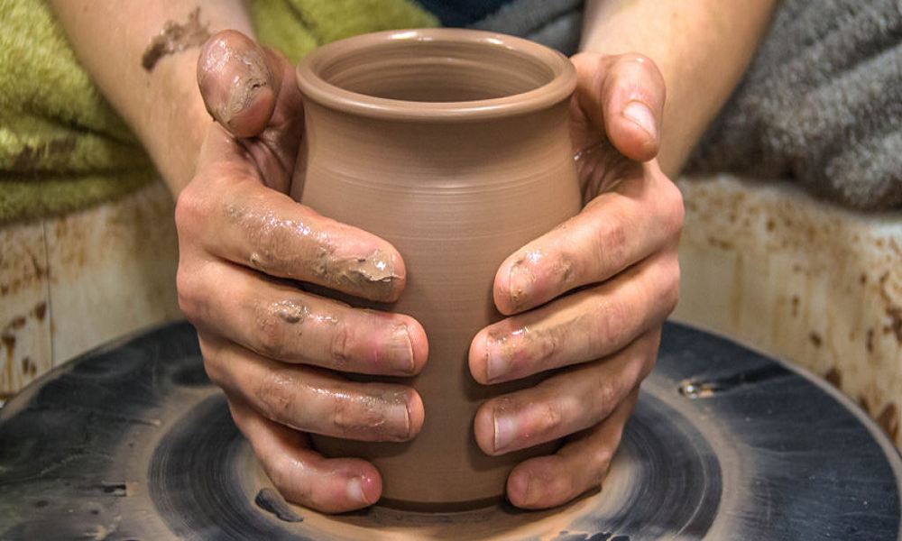 Three Glazing Techniques Used in Pottery - Finstock Evarsity Resources