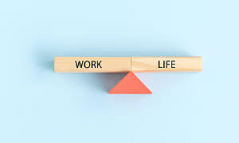 Balancing Work and Personal Life: Strategies for Success - Finstock ...