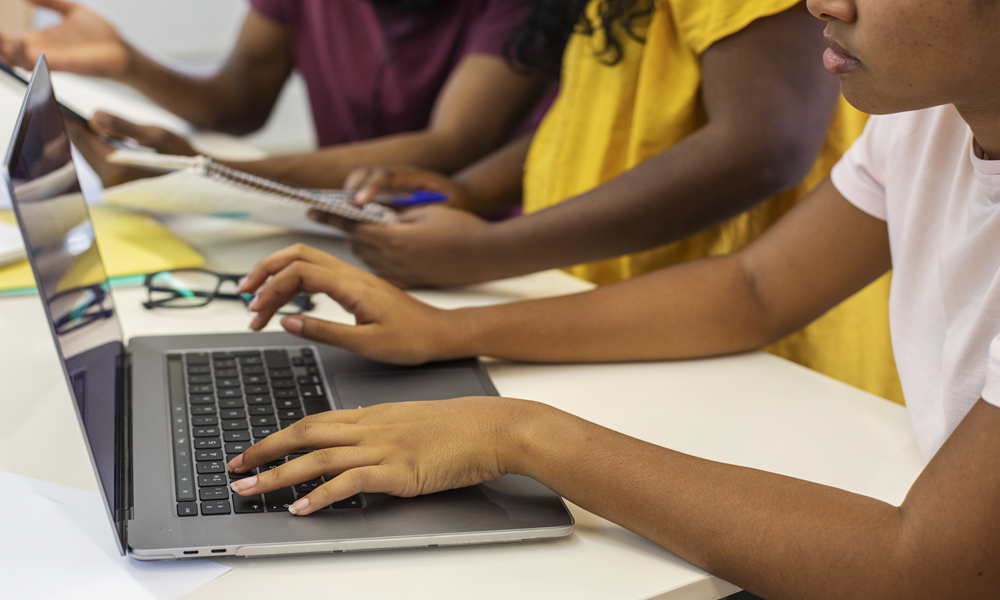 How to Study Online With Limited Data in Kenya: Tips & Low-Data Courses ...